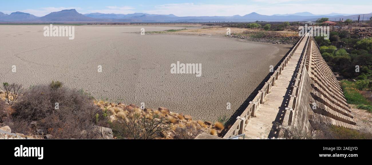Empty dam hi-res stock photography and images - Alamy