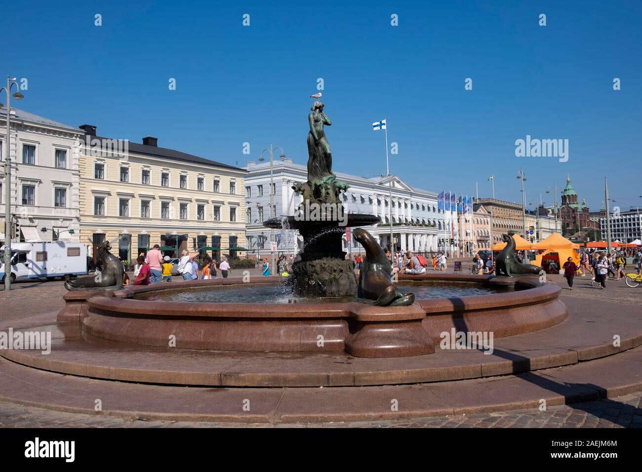 View of Havis Amanda fountain and Town Hall building with Finnish flag ...