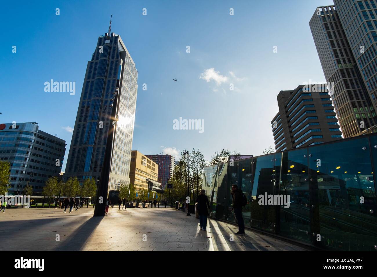 Rotterdam city skyline illustration hi-res stock photography and images ...