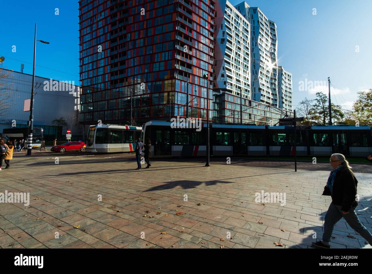 Rotterdam city skyline illustration hi-res stock photography and images ...