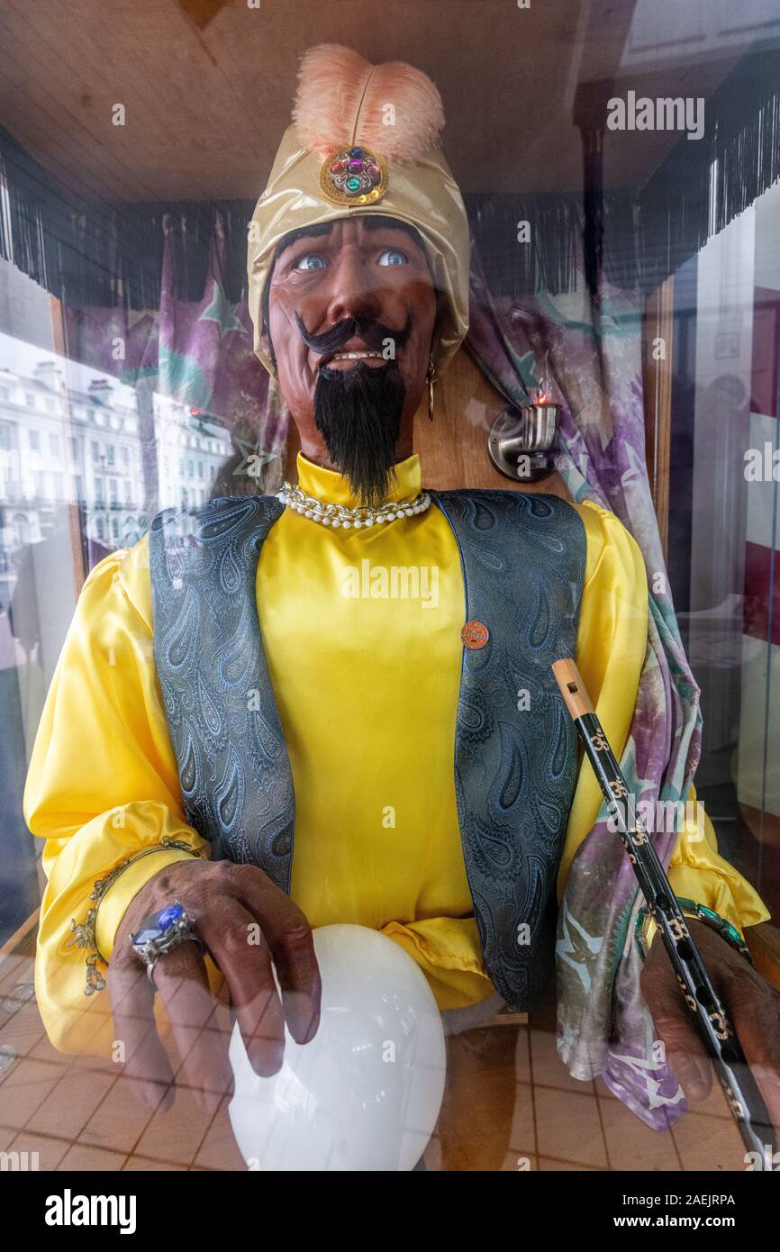 Fortune Telling machine Stock Photo - Alamy