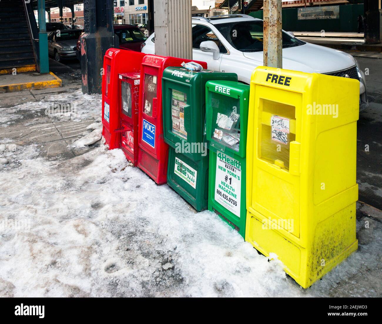 Newspaper Vending Machine Ny High Resolution Stock Photography and ...
