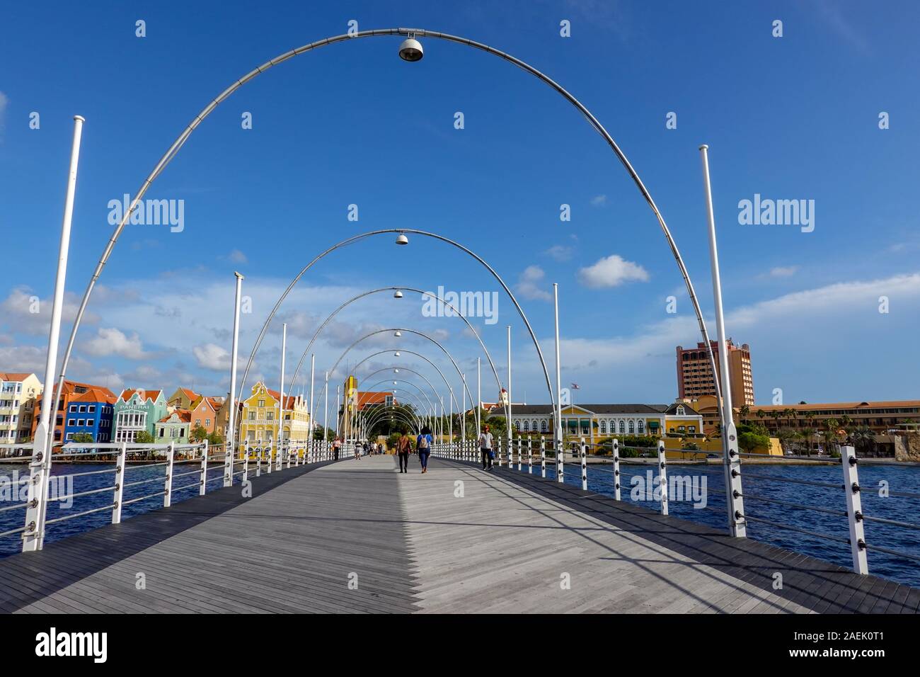 Curacao-11/3/19: The Queen Emma floating bridge and pastel colored ...