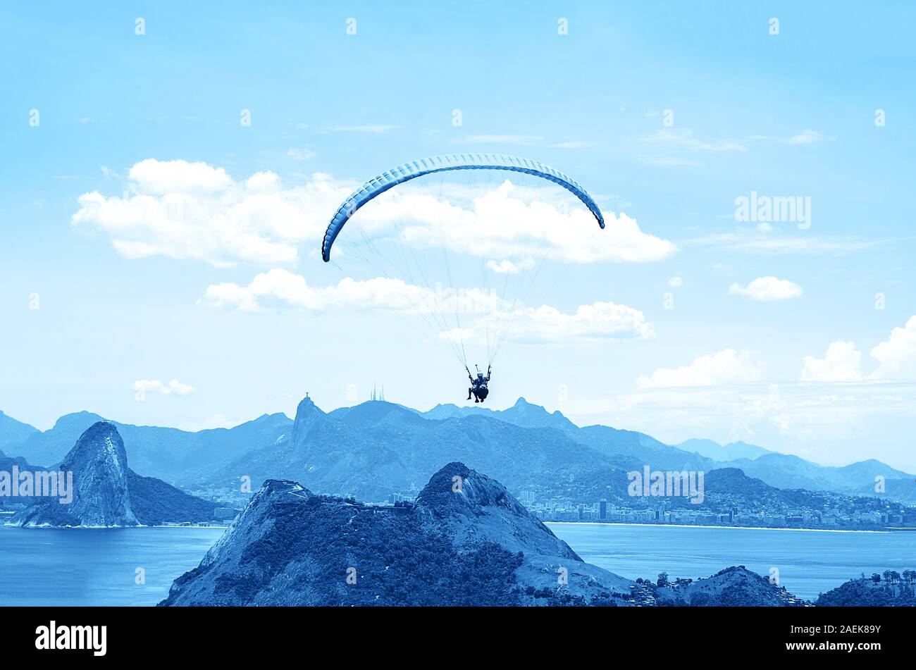 Parachute brazil hi-res stock photography and images - Alamy
