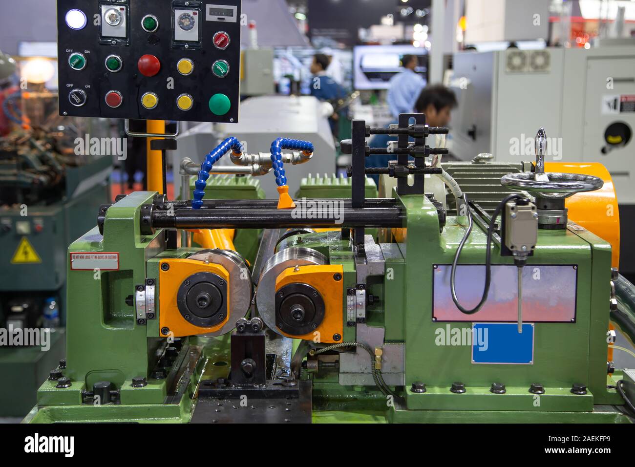 Hydraulic thread rolling machine hi-res stock photography and images ...