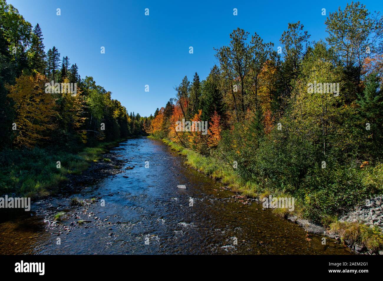 Beautiful fall colors country hi-res stock photography and images - Alamy