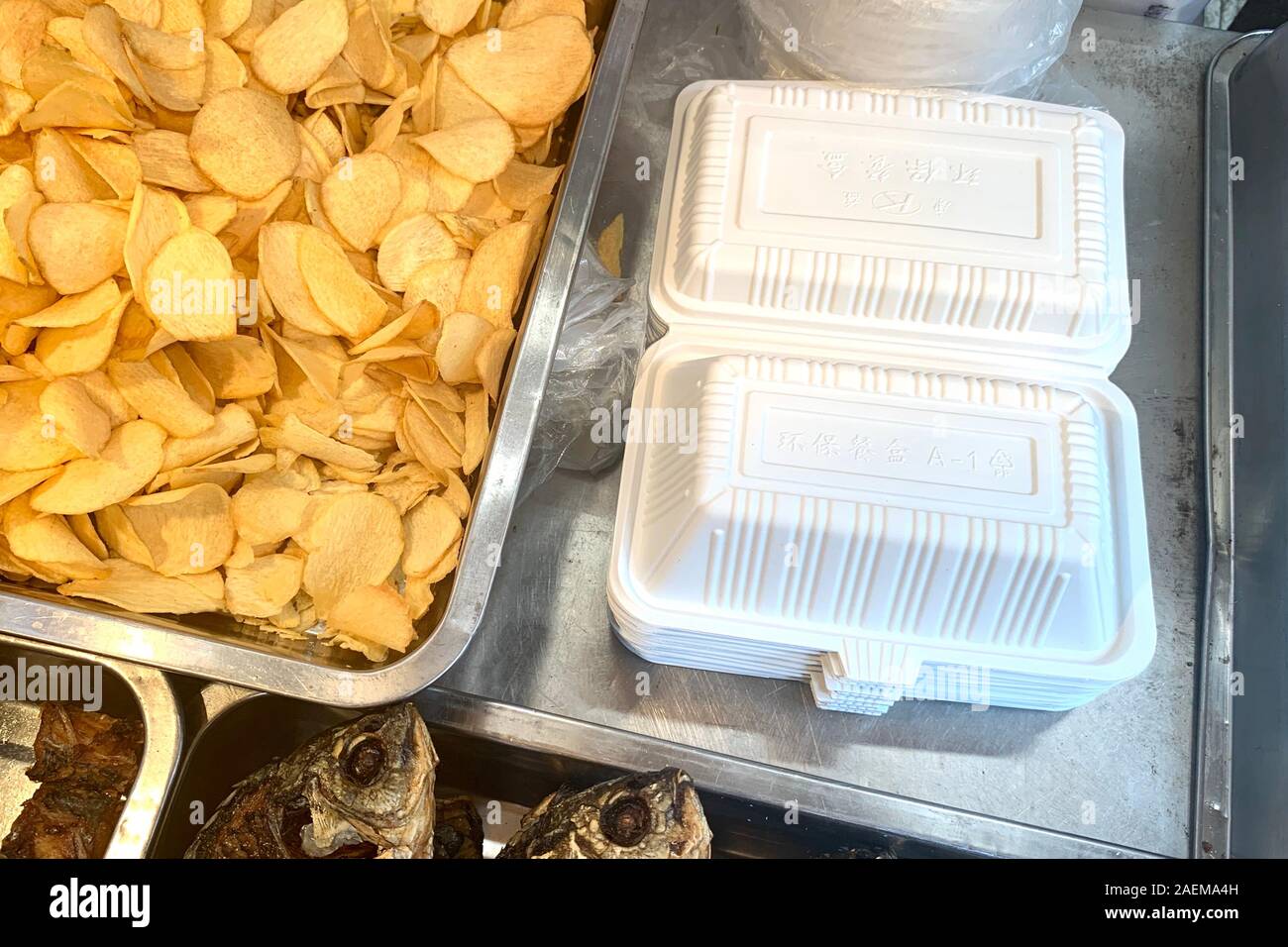 China yunnan kunming street food hi-res stock photography and images ...