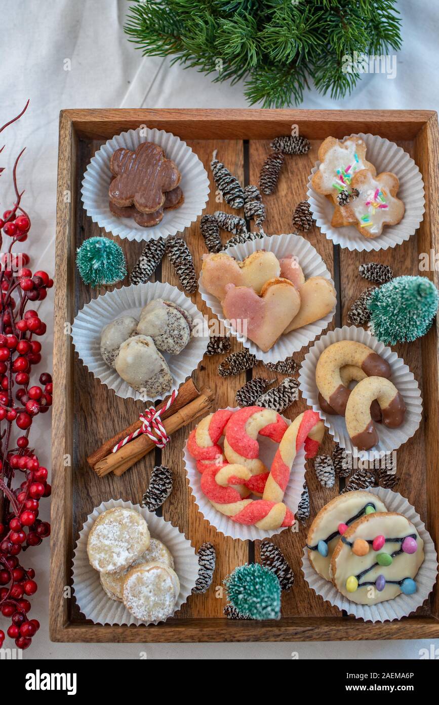 Traditional German Christmas Cookies Stock Photo - Alamy