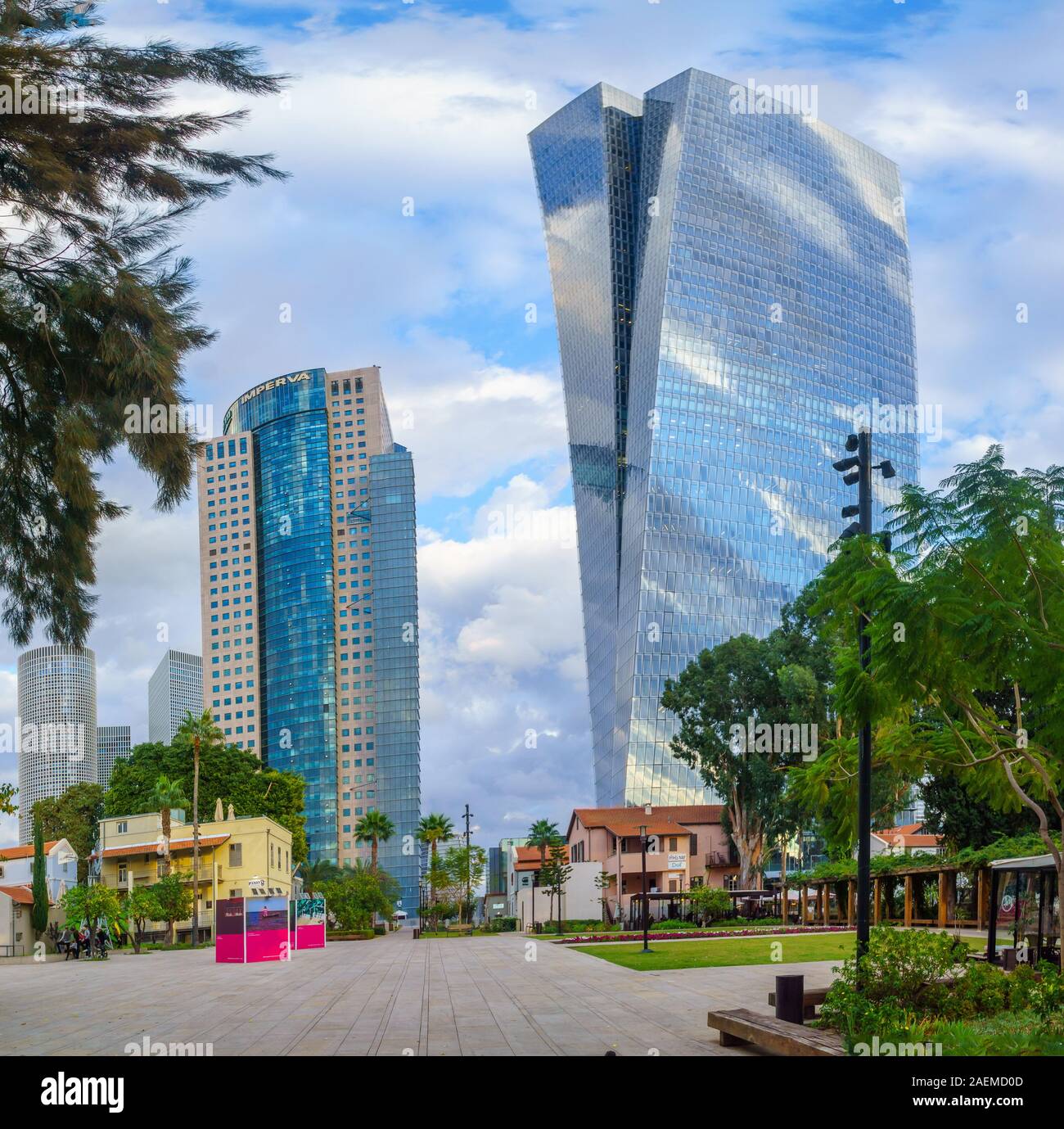 Israel tel aviv downtown skyline hi-res stock photography and images ...