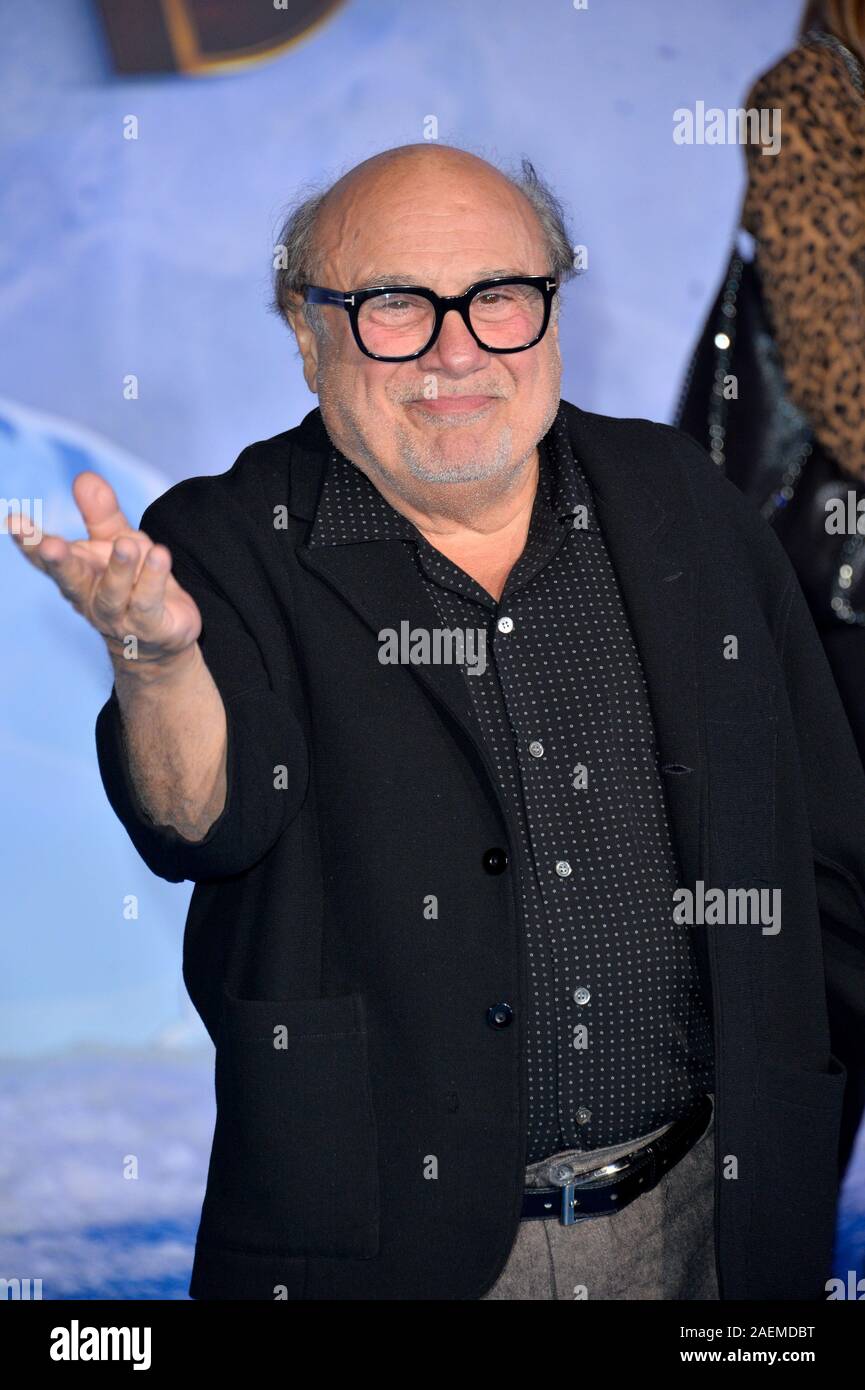 Danny devito and jumanji hi-res stock photography and images - Alamy
