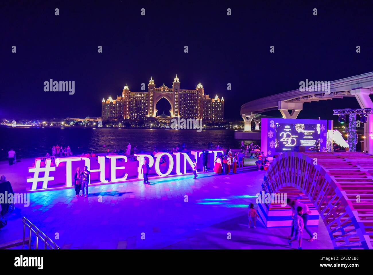 The pointe palm jumeirah hi-res stock photography and images - Alamy