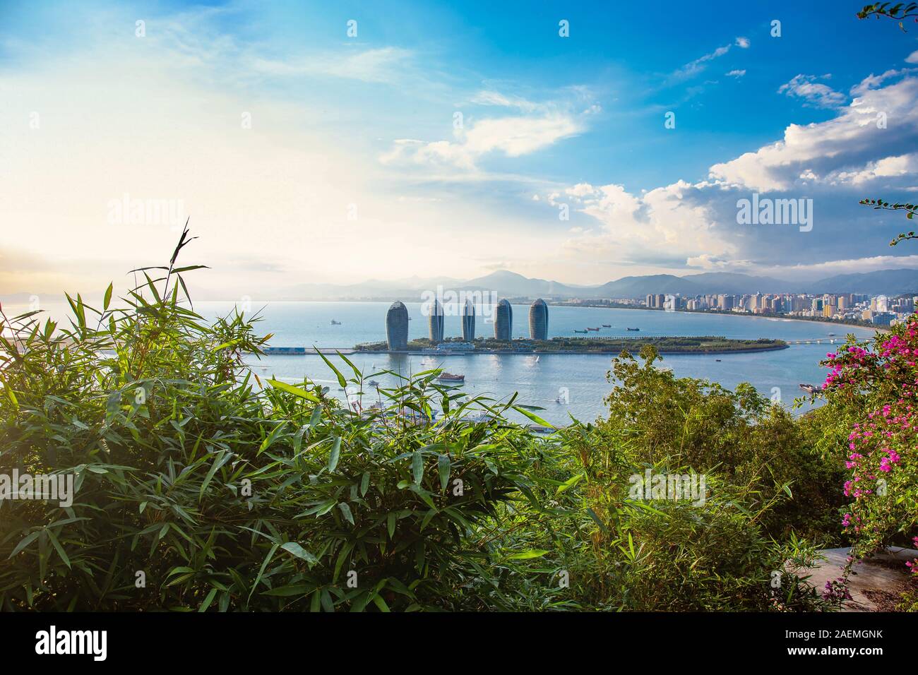 Cloud summer holiday hi-res stock photography and images - Alamy