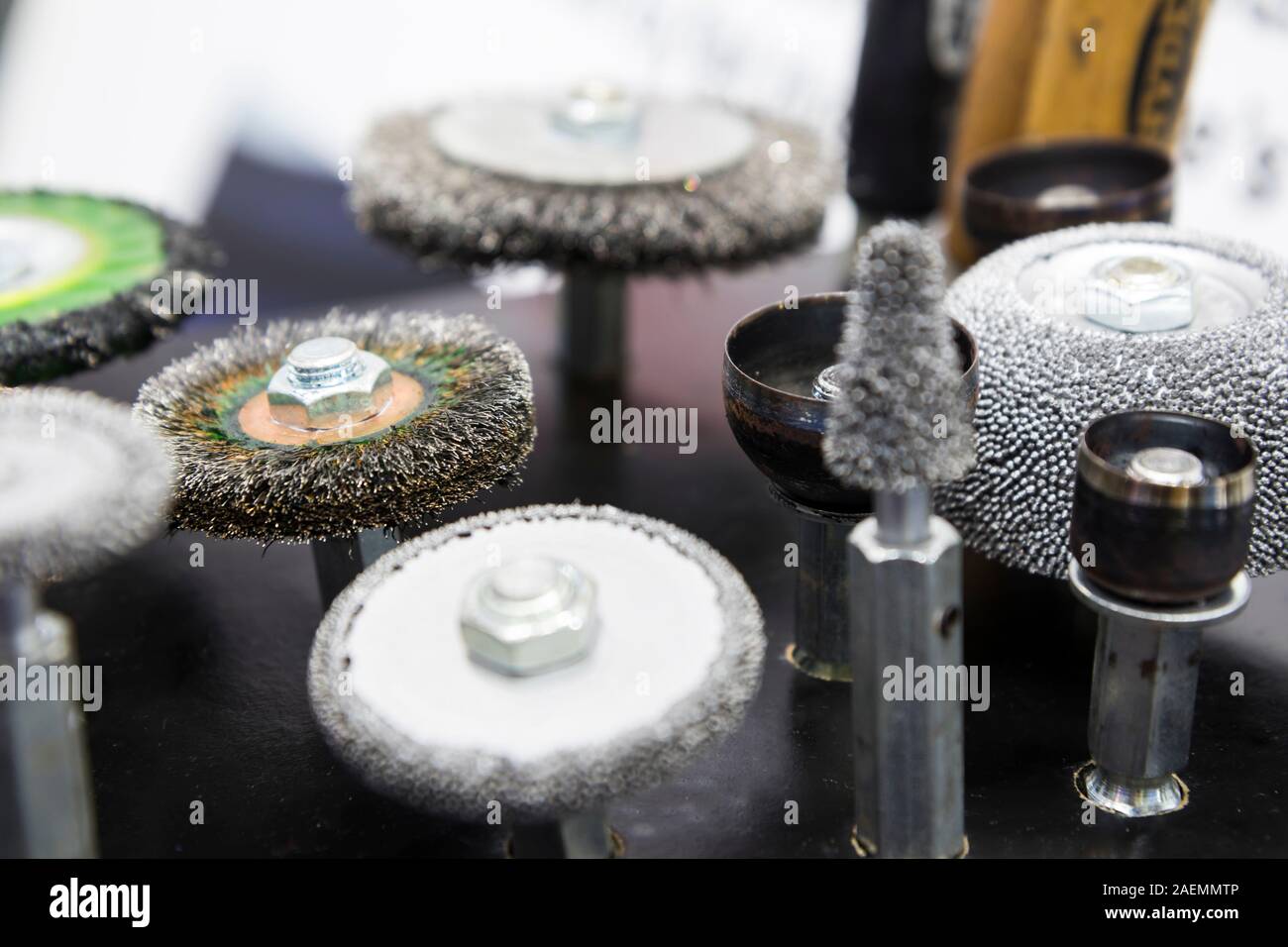 Deburring hi-res stock photography and images - Alamy