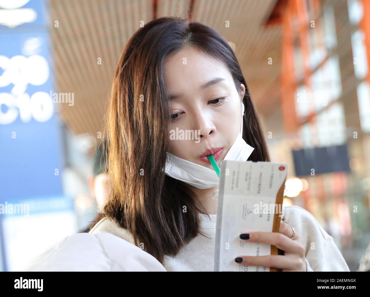 Wu Xuanyi of South Korean-Chinese girl group Cosmic Girls and Chinese ...