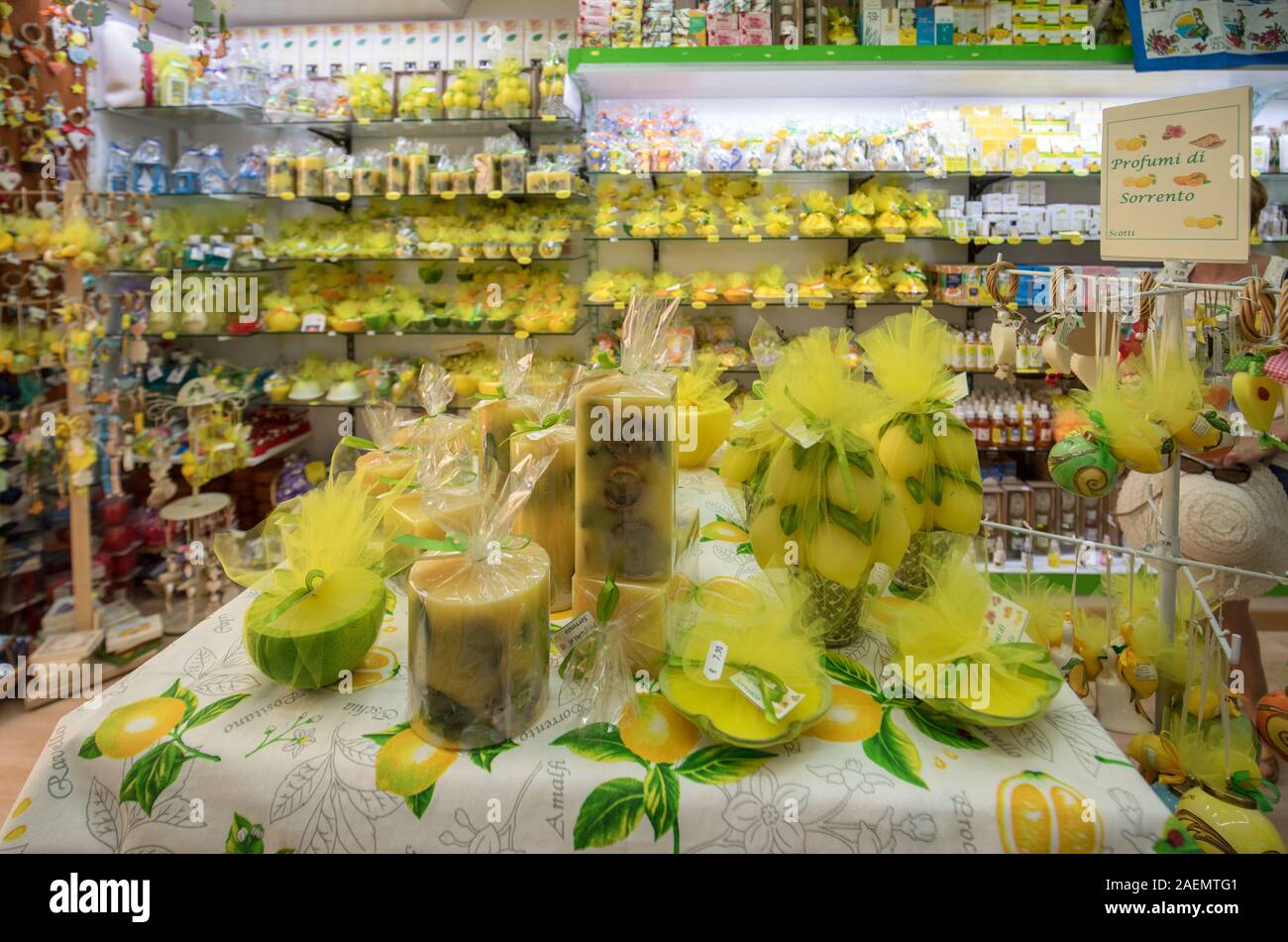 Limoncello display hi-res stock photography and images - Alamy