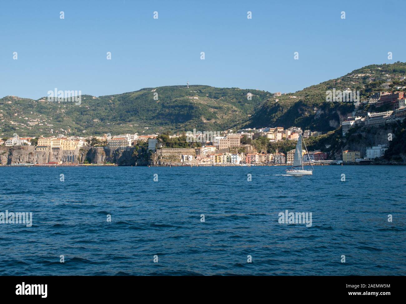 View of houses and hotels on the cliffs in Sorrento. Gulf of Naples ...