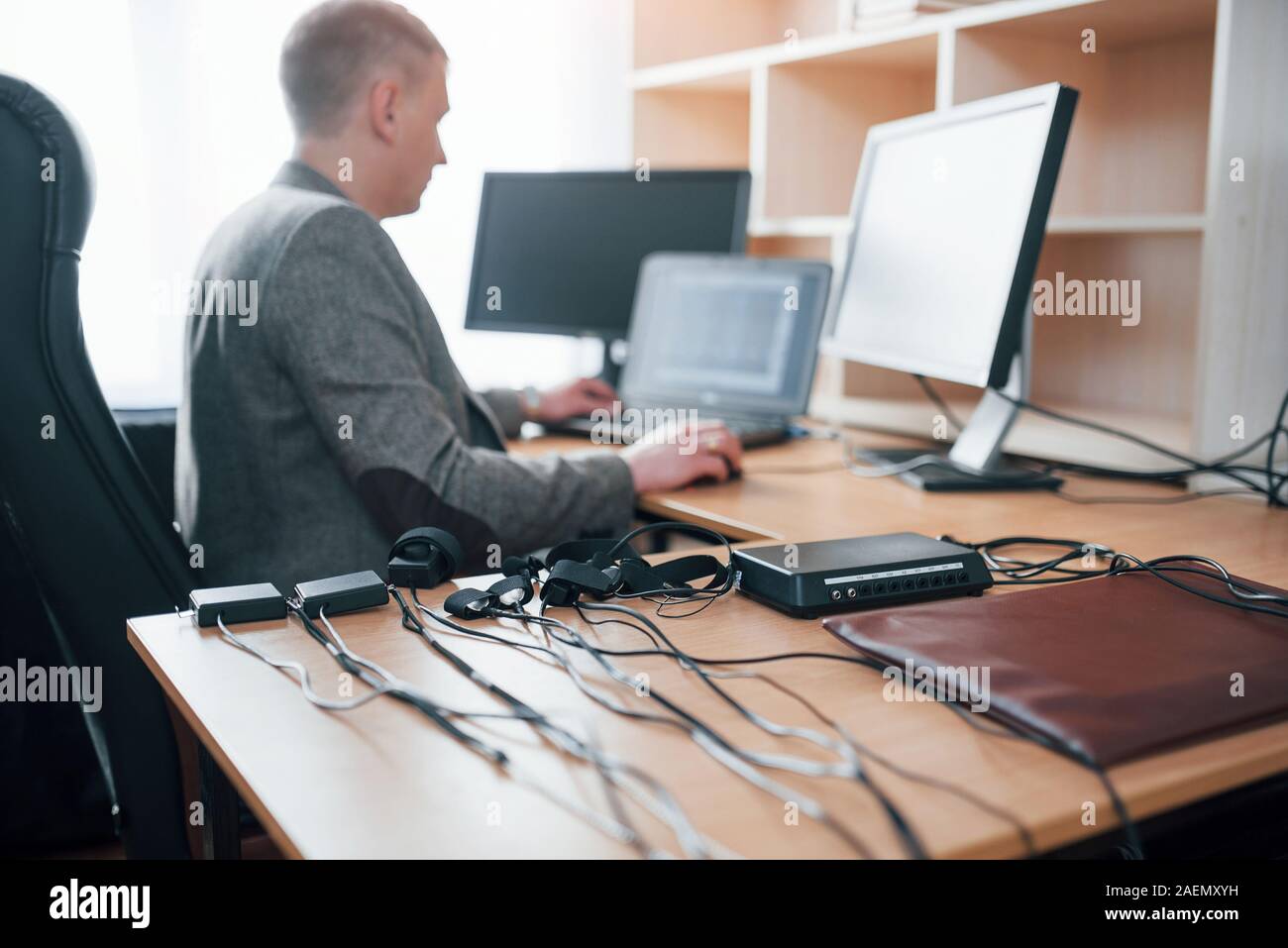Person lie detector hi-res stock photography and images - Alamy