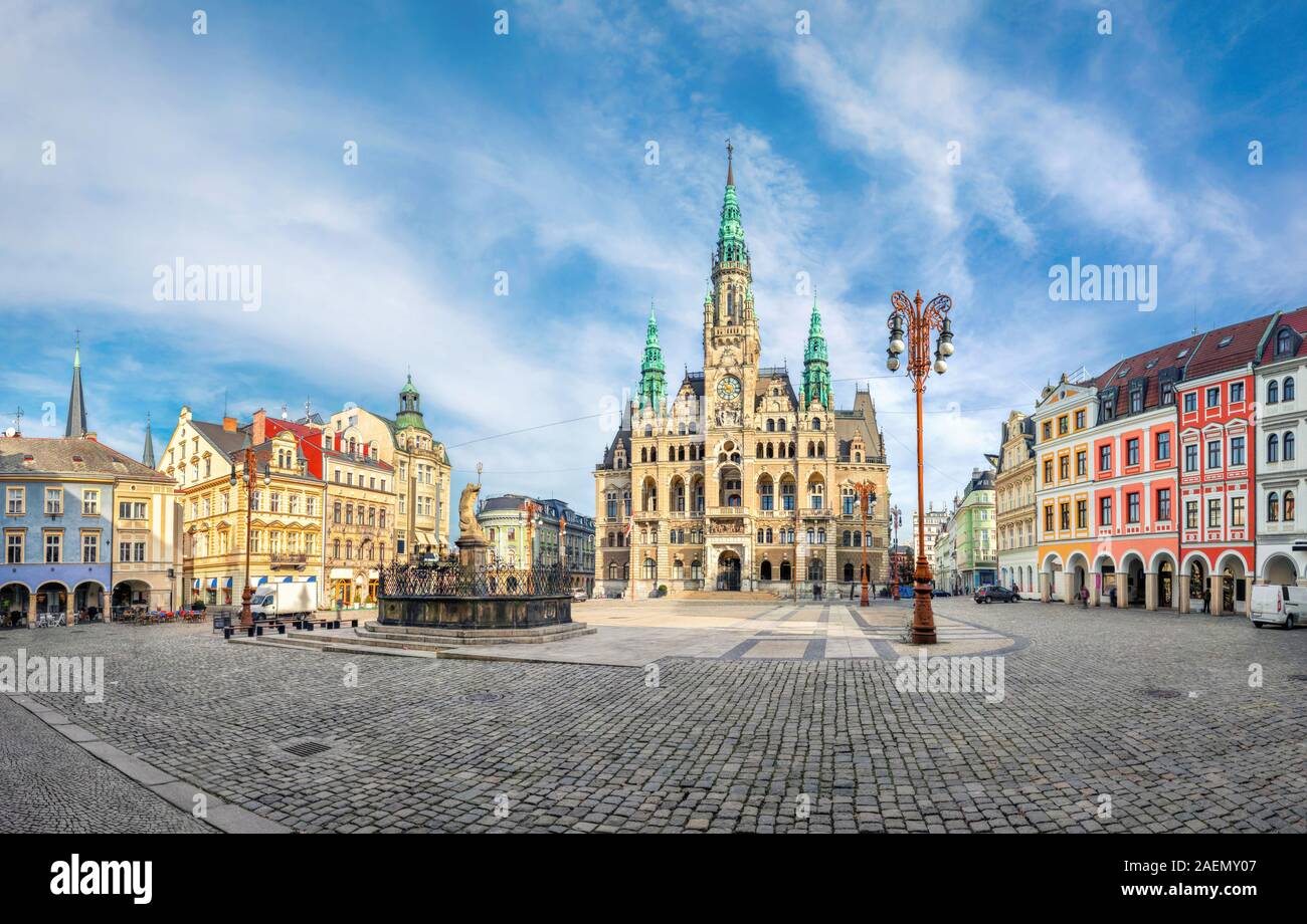Czechia gothic architecture hi-res stock photography and images - Alamy