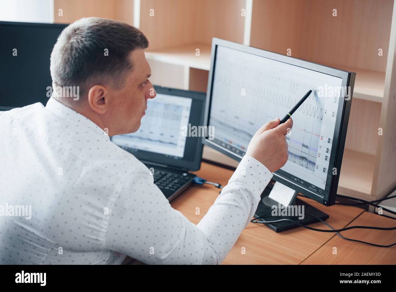 Lie detectors hi-res stock photography and images - Alamy