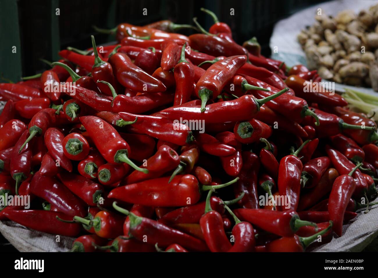 Red chilli pepper sale market hi-res stock photography and images - Alamy