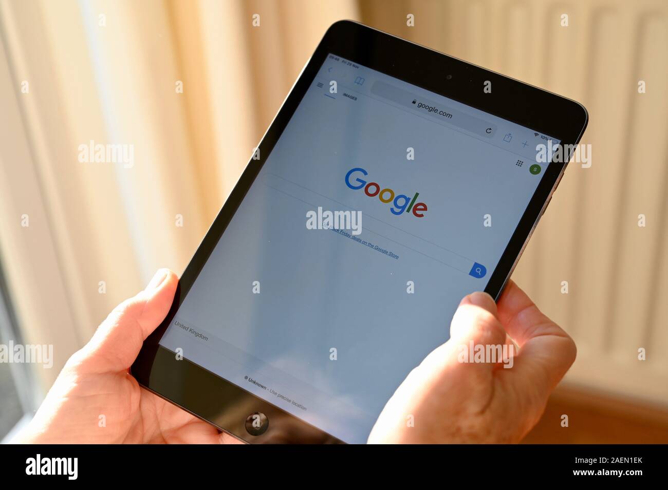 Senior logo hi-res stock photography and images - Alamy