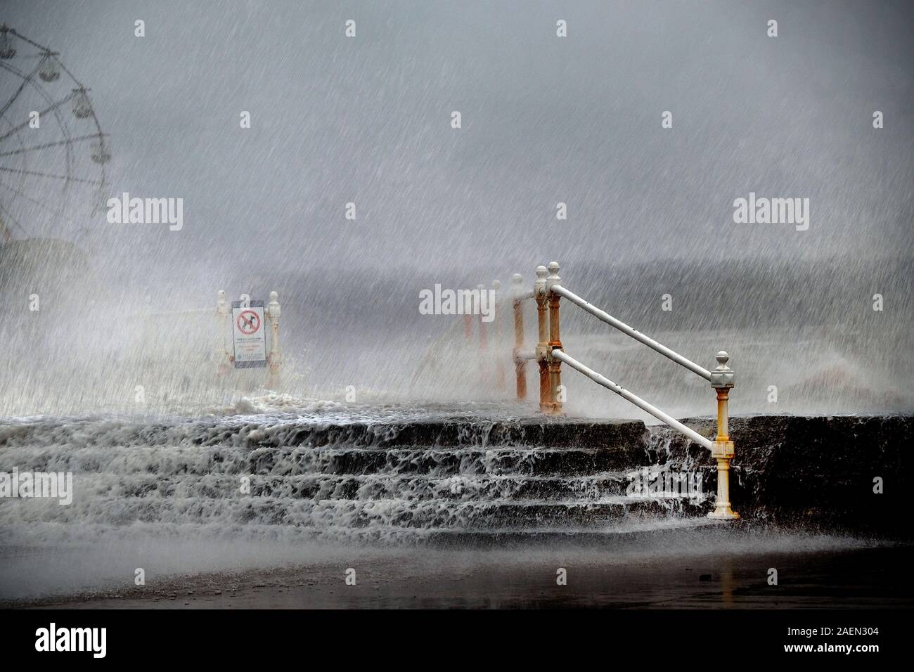 Heavy rough seas at high tide at Bridlington, Yorkshire, UK Stock Photo ...