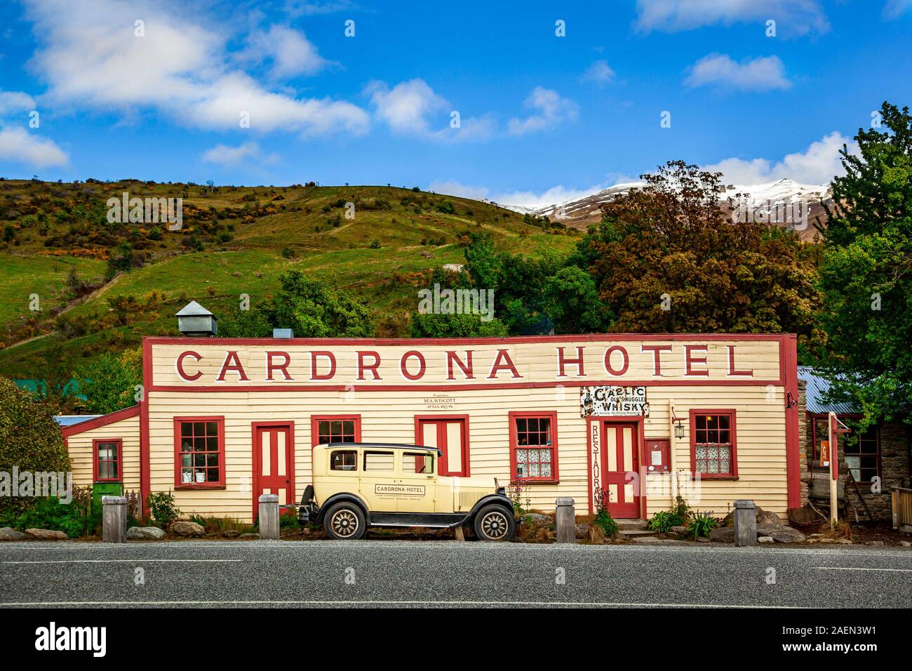 Cardrona hotel hi-res stock photography and images - Alamy