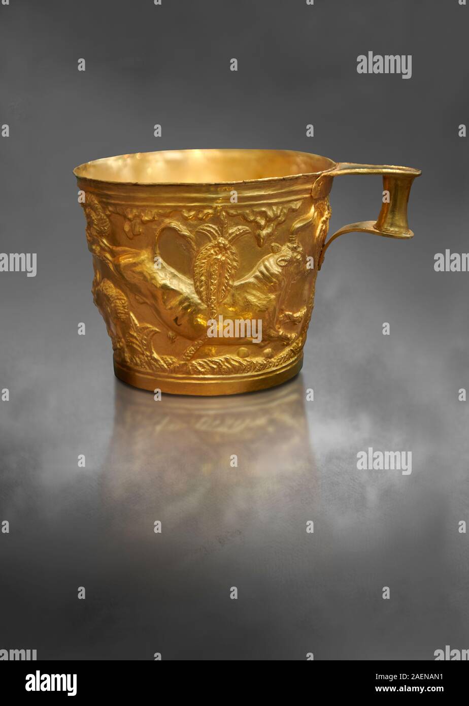 Mycenaean Cups High Resolution Stock Photography and Images - Alamy