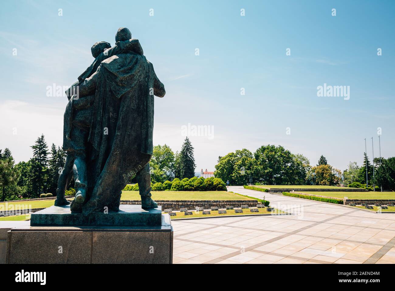 Statue sculpture slavin soviet hi-res stock photography and images - Alamy