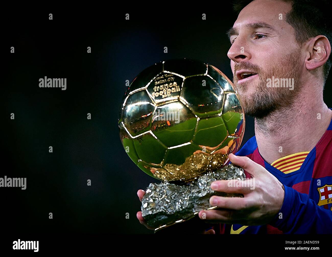 Barcelona, Spain. 07th Dec, 2019. Lionel Messi of Barcelona shows off ...