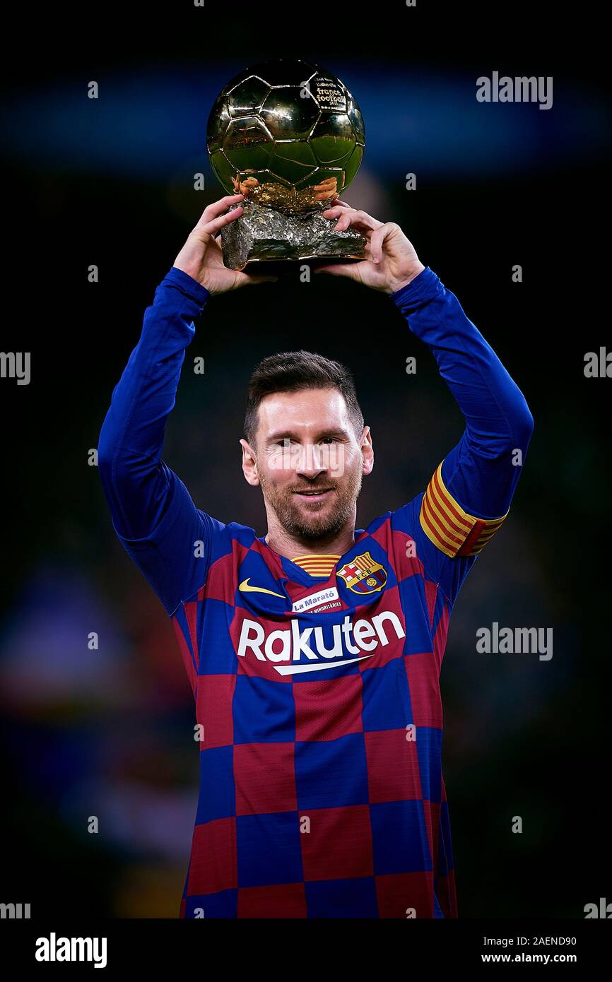 Barcelona, Spain. 07th Dec, 2019. Lionel Messi of Barcelona shows off ...