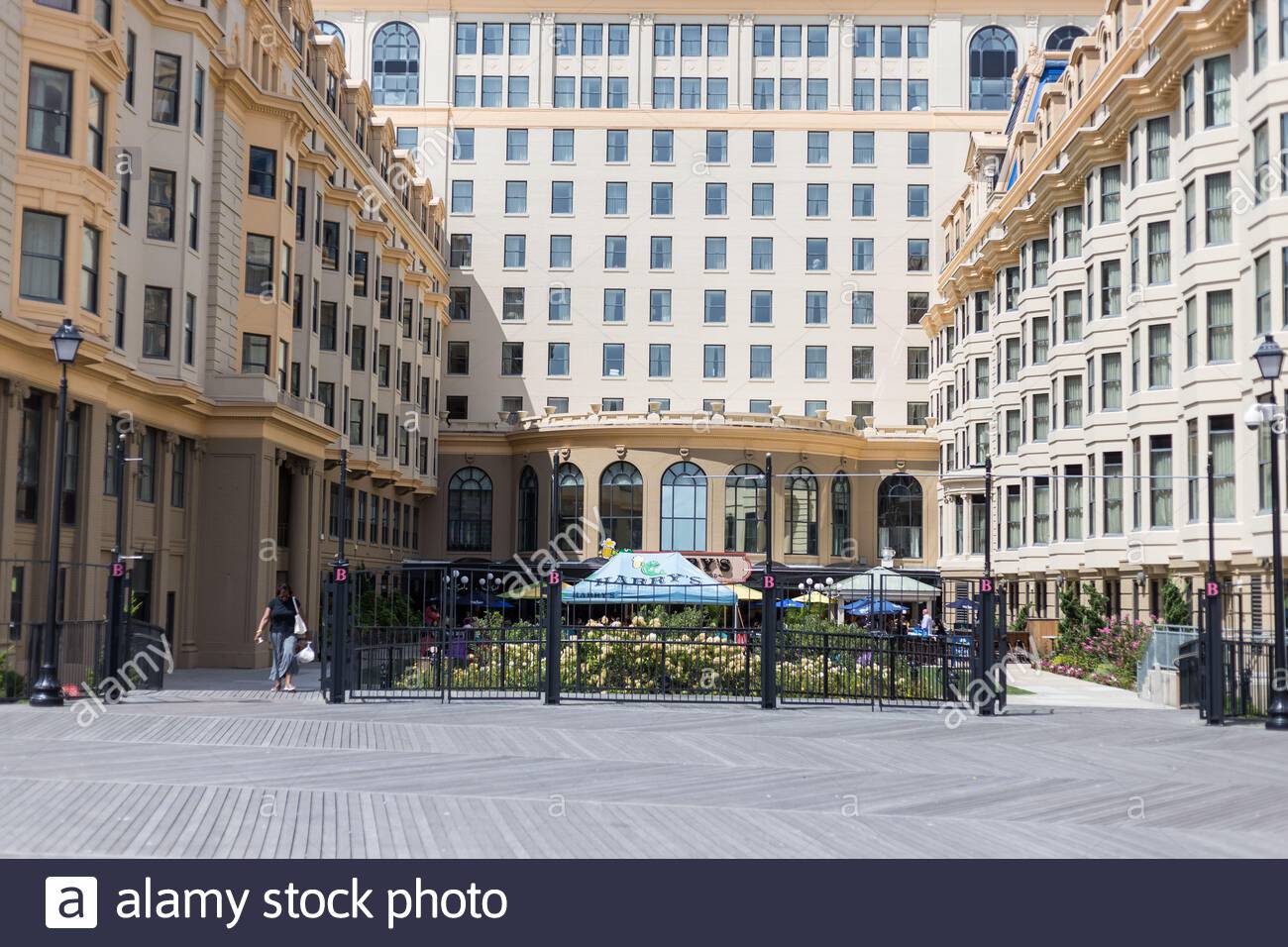 Atlantic City Nj Boardwalk People Stock Photos & Atlantic City Nj ...