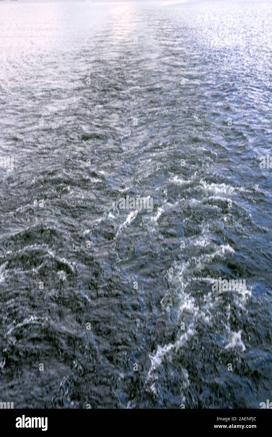 Propeller waves hi-res stock photography and images - Alamy