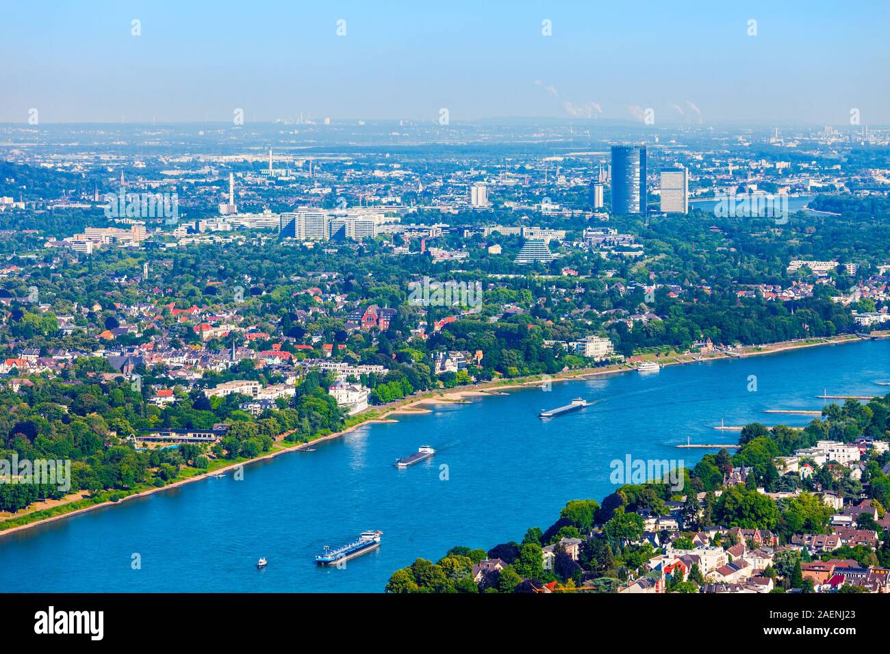 Suburb aerial hi-res stock photography and images - Alamy