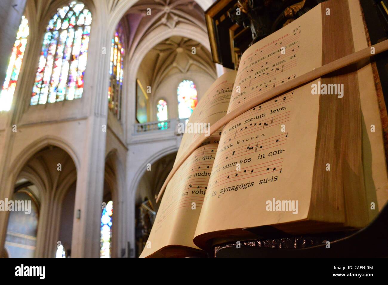 Bible in Cathedral Stock Photo - Alamy