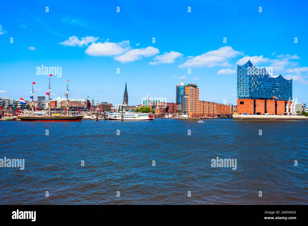 Hamburg city centre and Elbe river view in Germany Stock Photo - Alamy