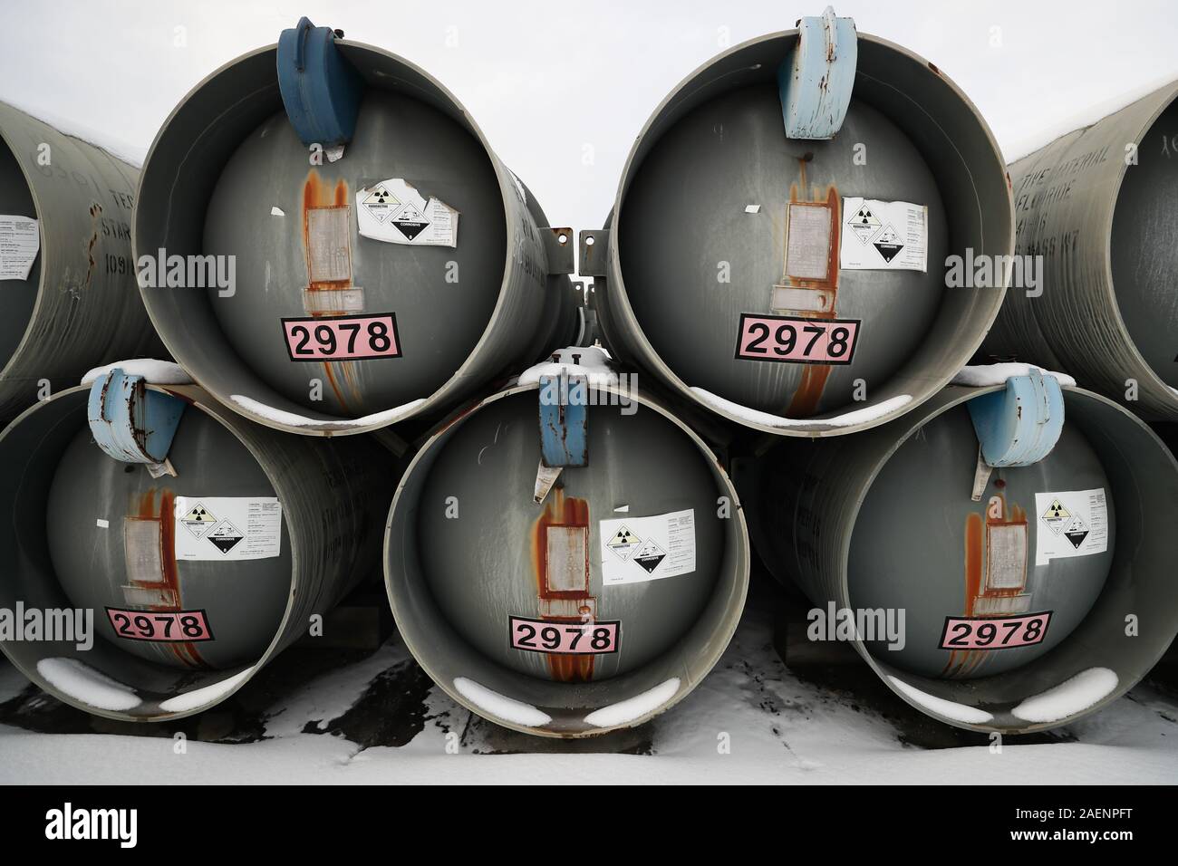 Nuclear Waste Storage Containers High Resolution Stock Photography and ...