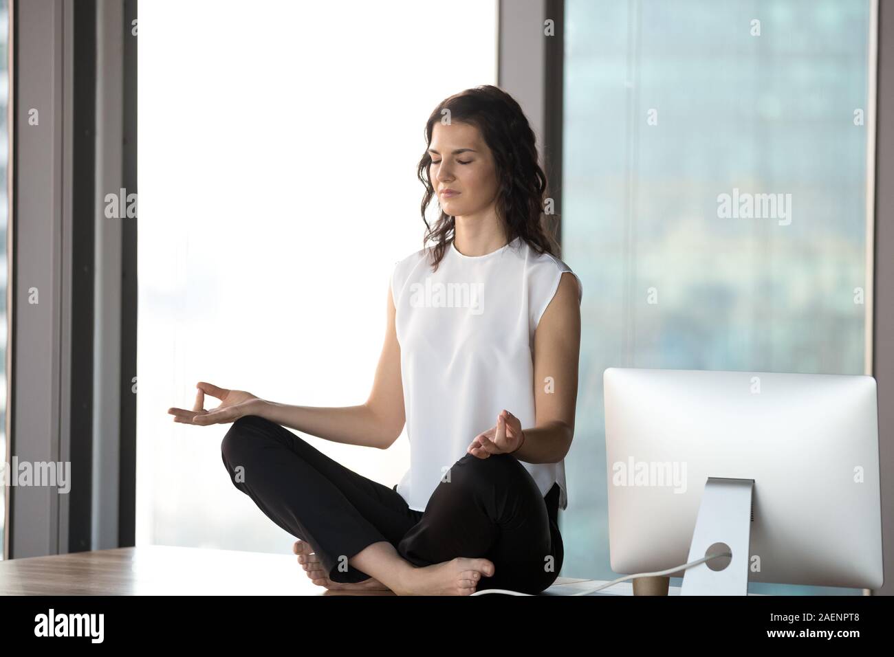 Worker office hi-res stock photography and images - Alamy