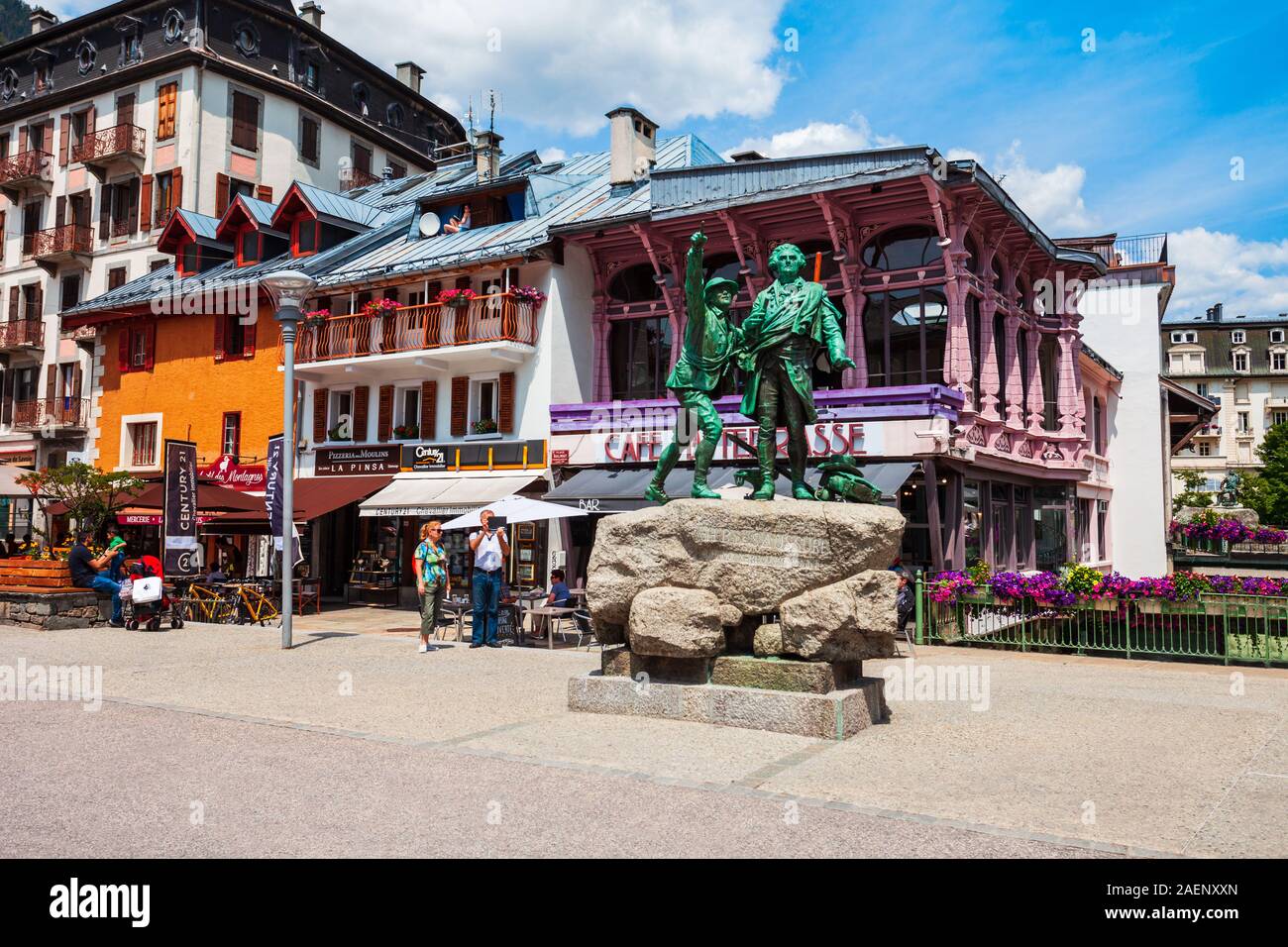 Saussure monument chamonix hi-res stock photography and images - Alamy