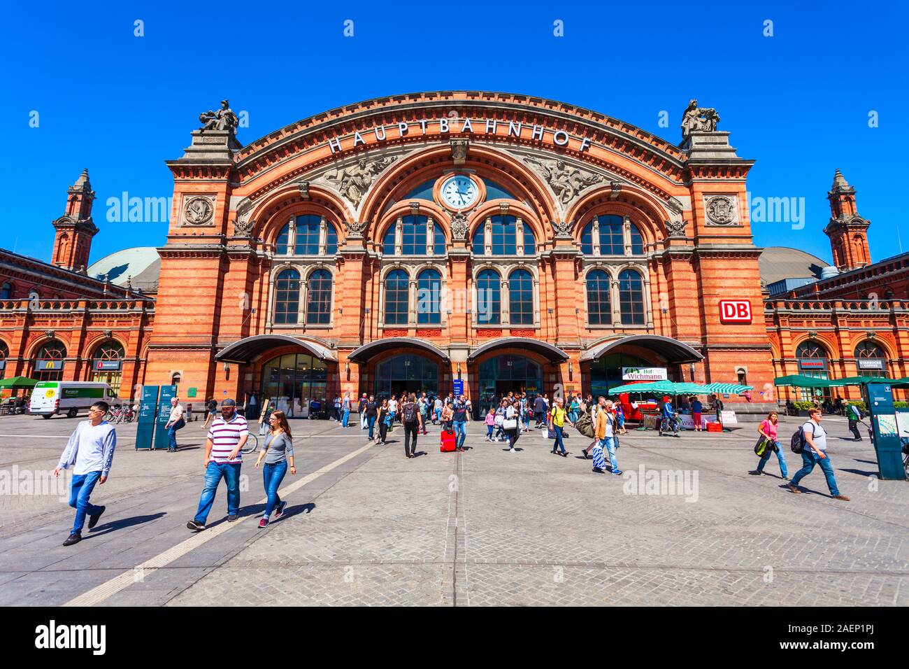 Bremen central station hi-res stock photography and images - Alamy