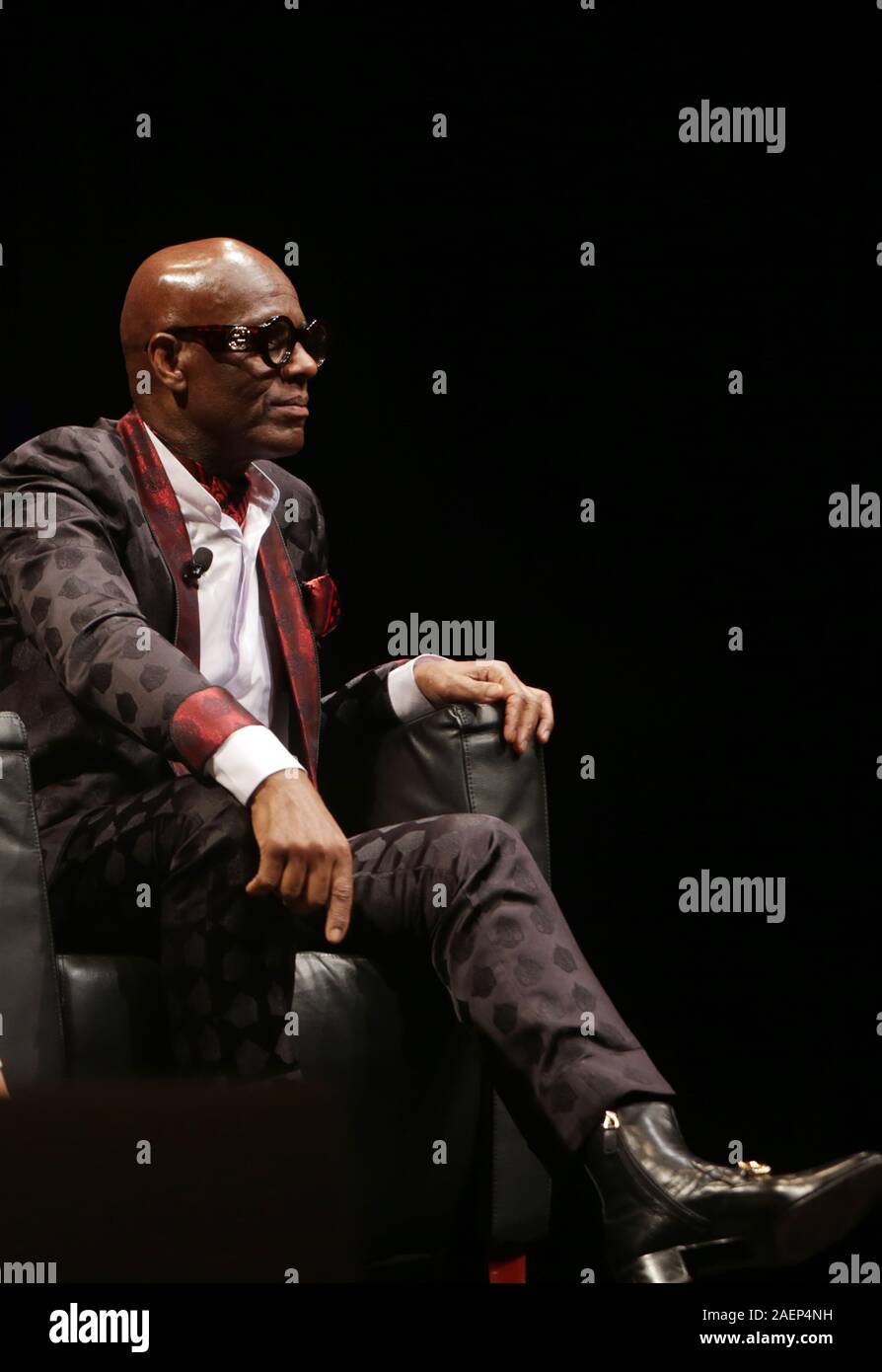 Dapper designs hi-res stock photography and images - Alamy