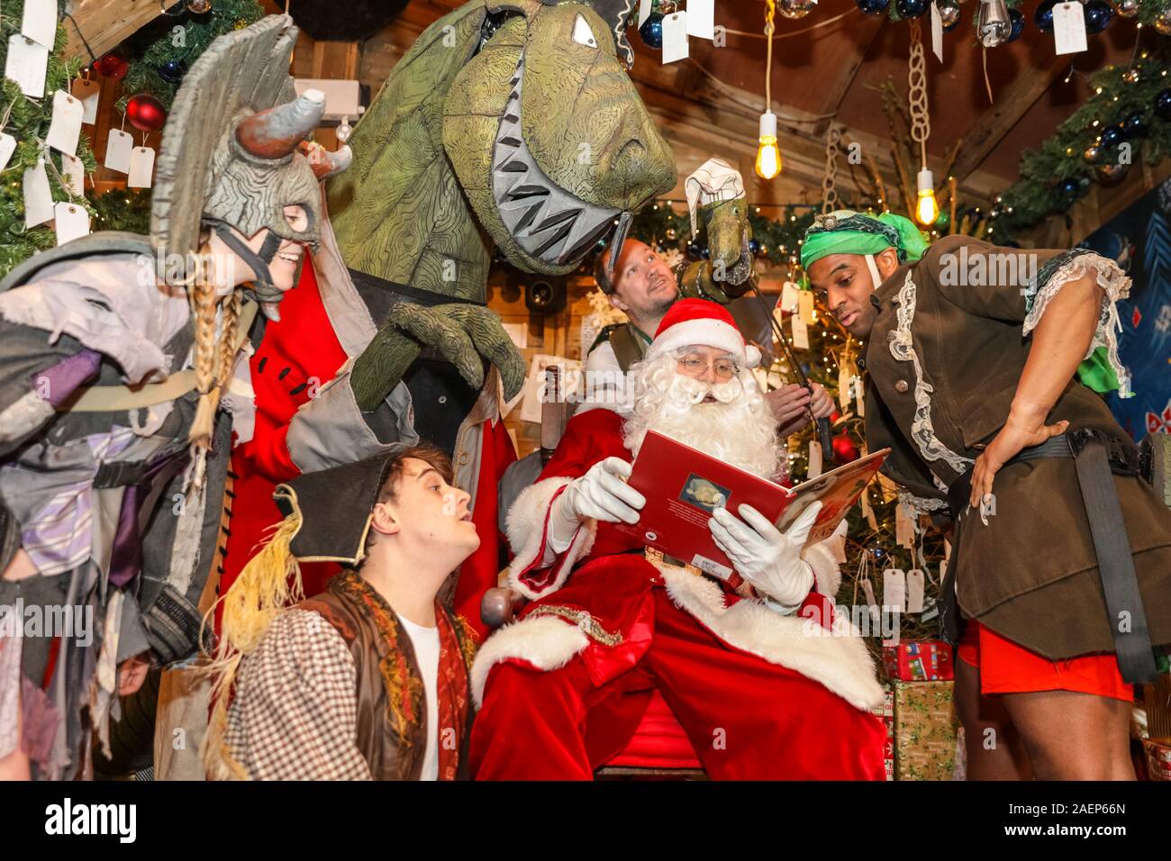 London, UK. 10th Dec, 2019. Santa with the cast of the play. Captain ...