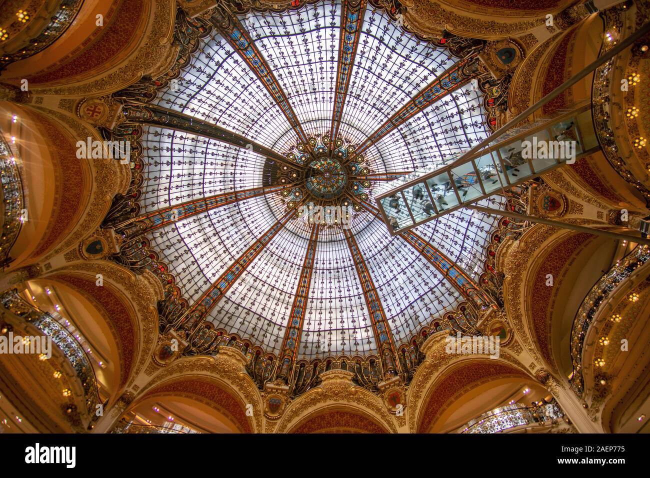 Galleries Lafayette Ceiling Stock Photo - Alamy