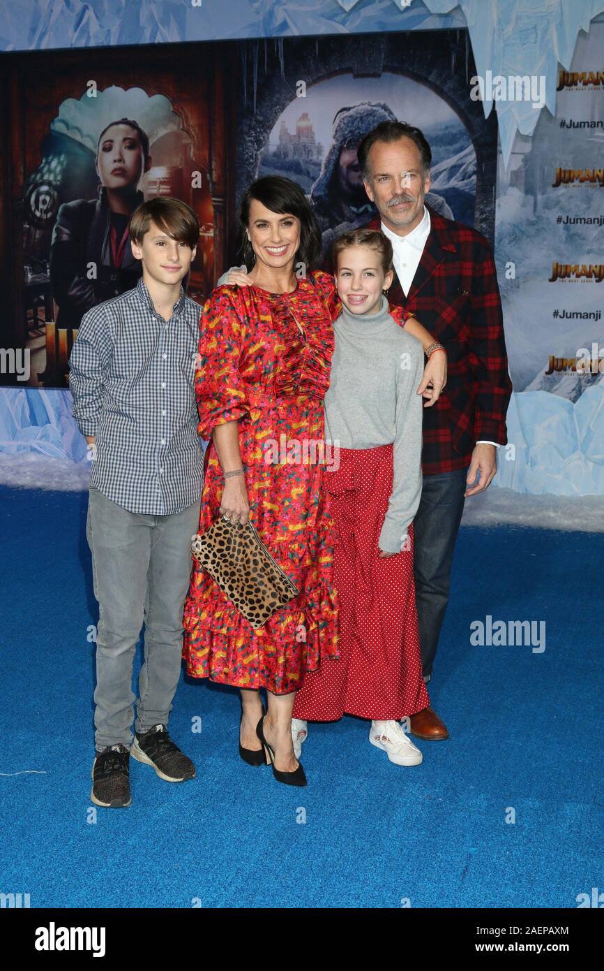 Constance zimmer and family hi-res stock photography and images - Alamy