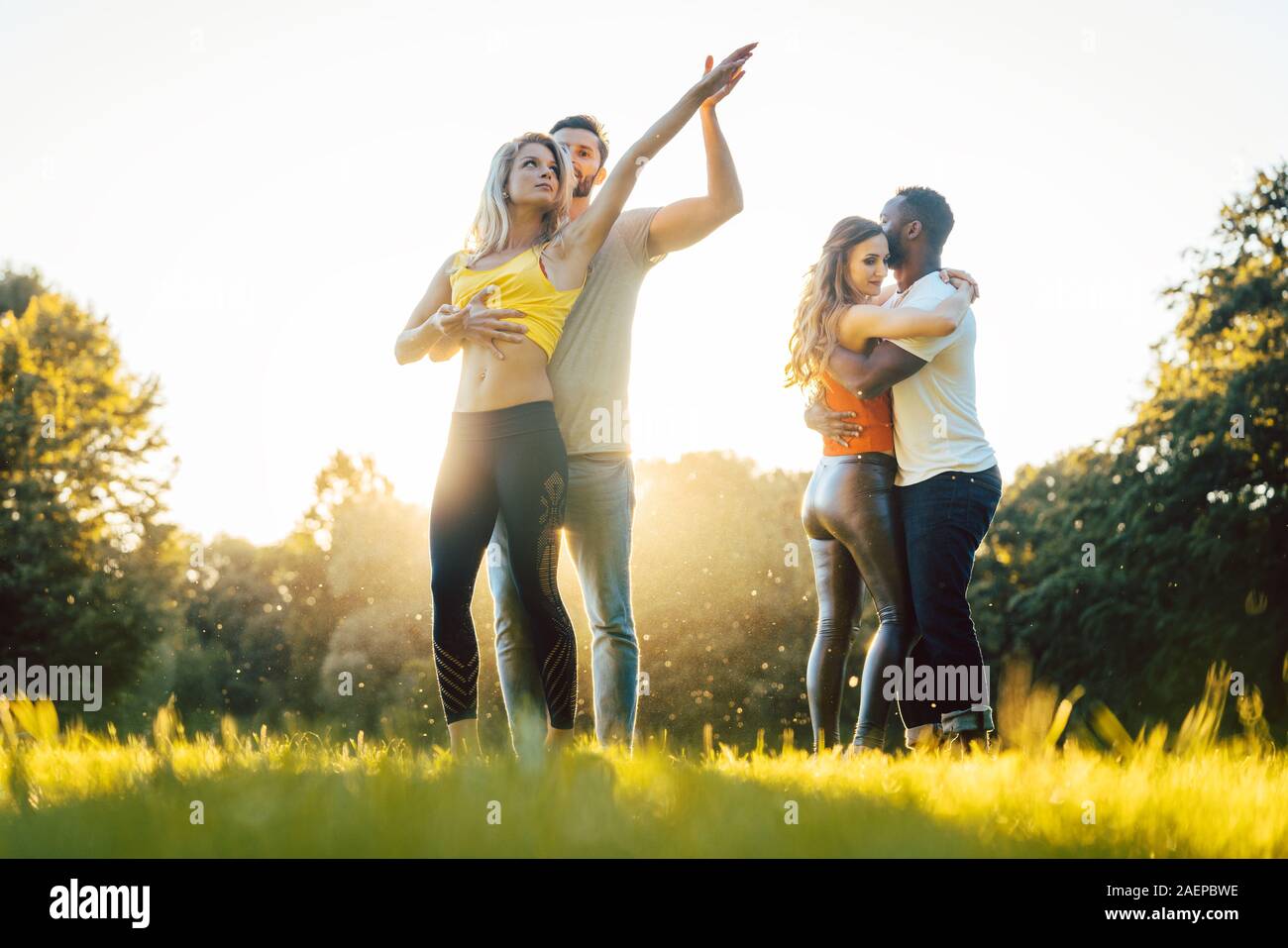 Group couples dancing together hi-res stock photography and images - Alamy