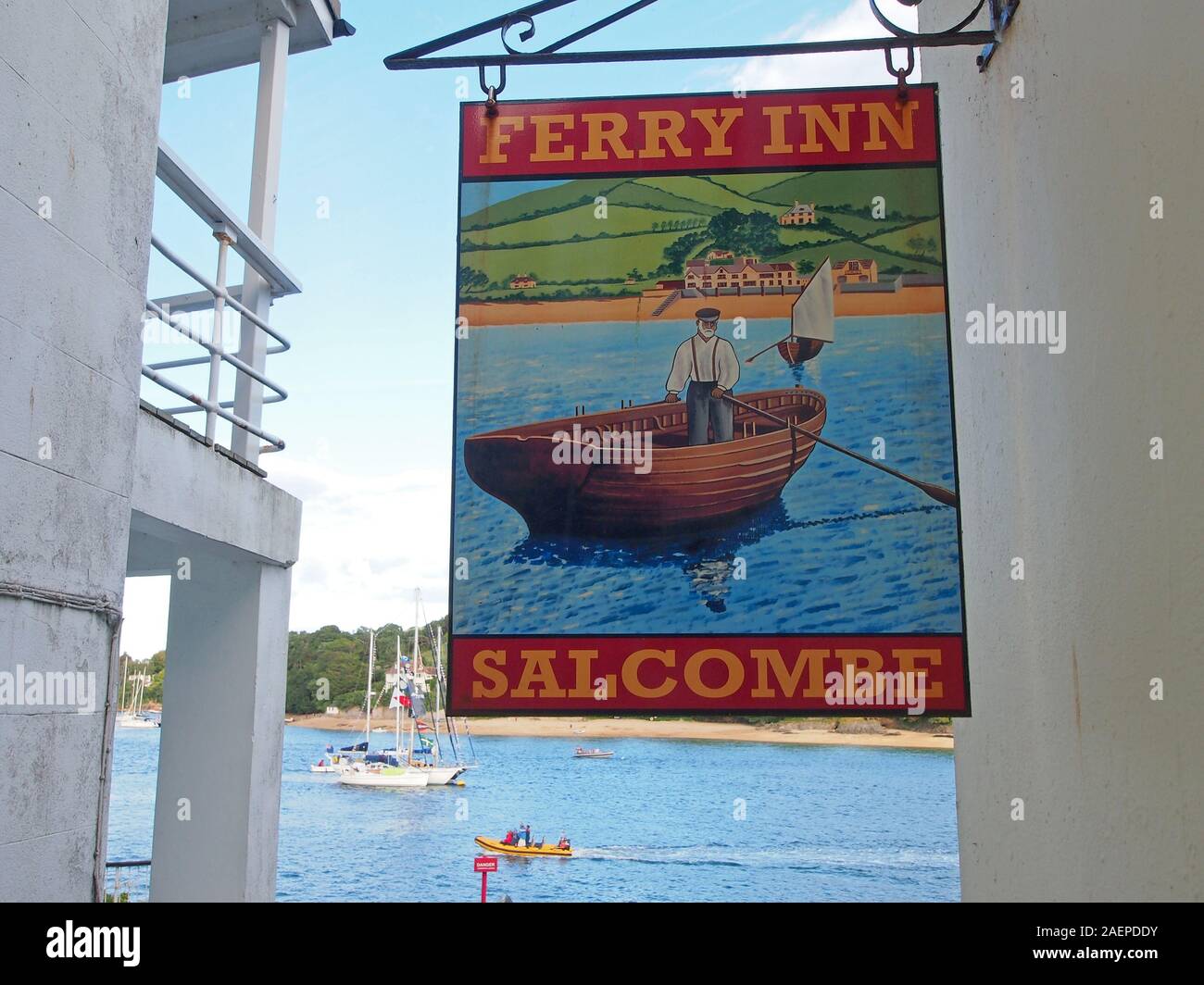 Salcombe ferry hi-res stock photography and images - Alamy
