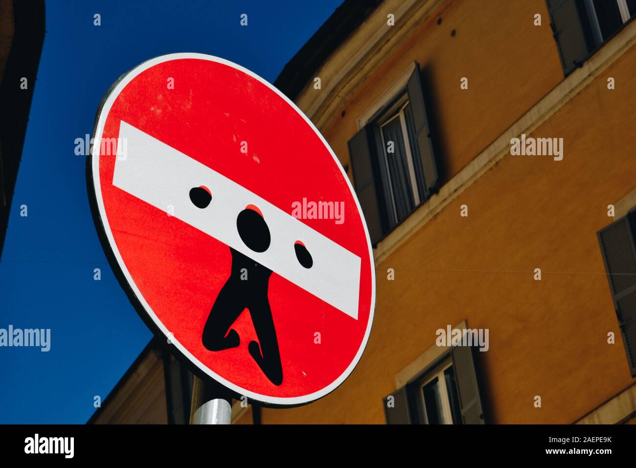 Hanged man in a street sign Stock Photo - Alamy