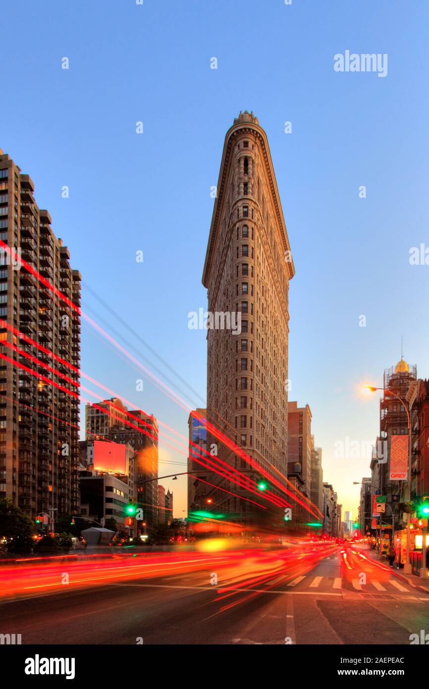 Flatiron Building, triangular island-block formed by Fifth Avenue and ...