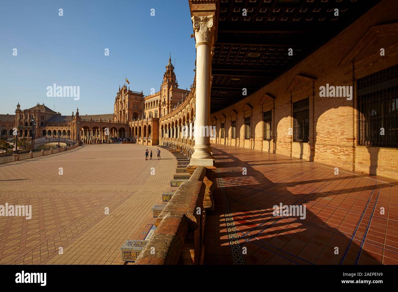 Portico buildings hi-res stock photography and images - Alamy