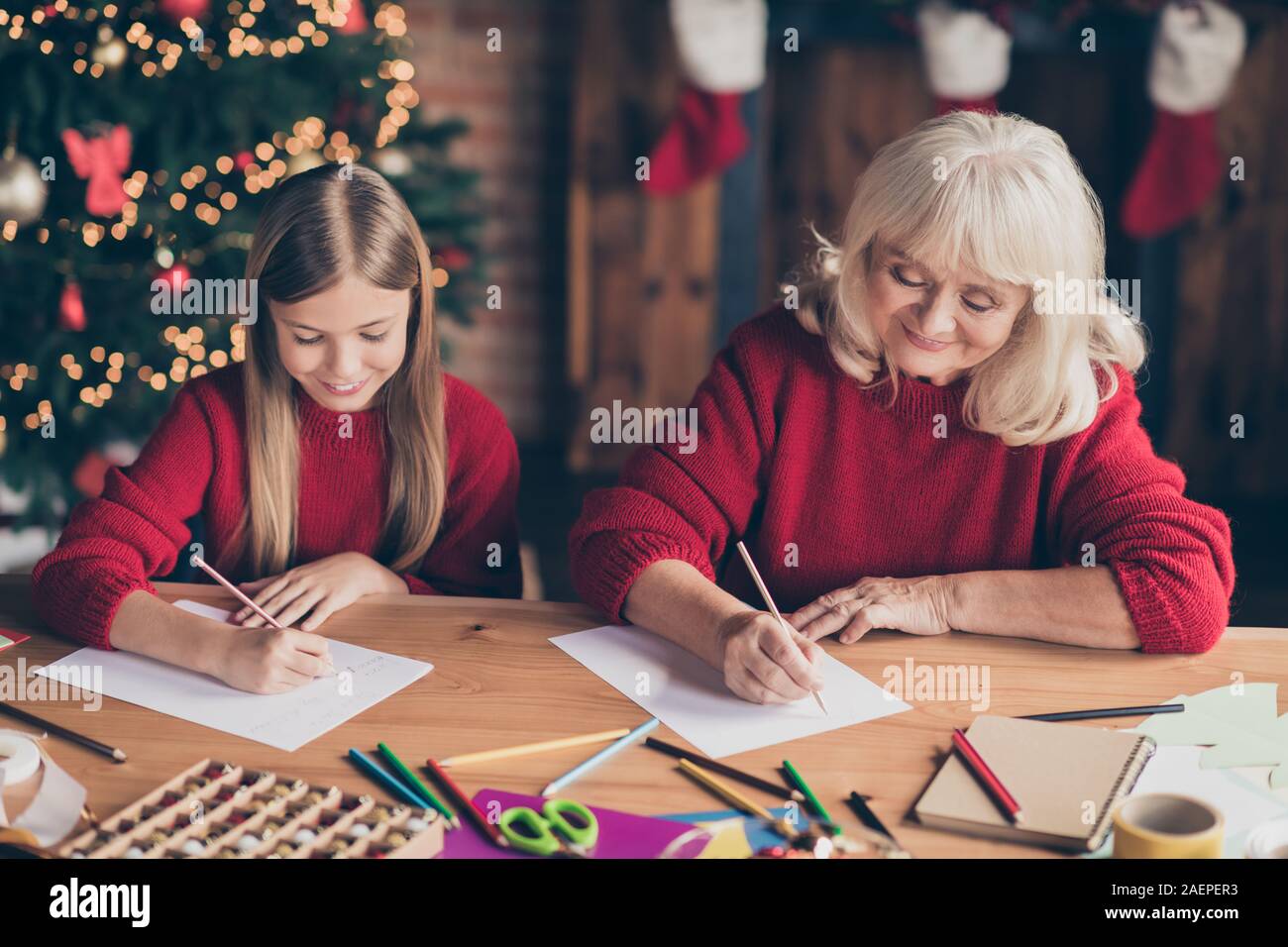 Pre teen writing letter hi-res stock photography and images - Alamy